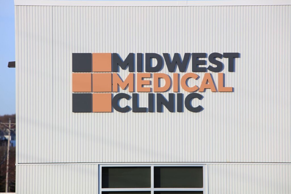 Midwest Medical Clinic - Bush Construction